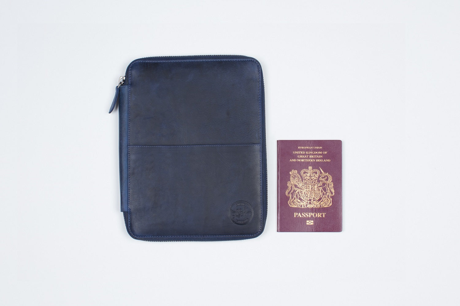 Travel Wallet Organizer Small (2023) - Lorton & Horn